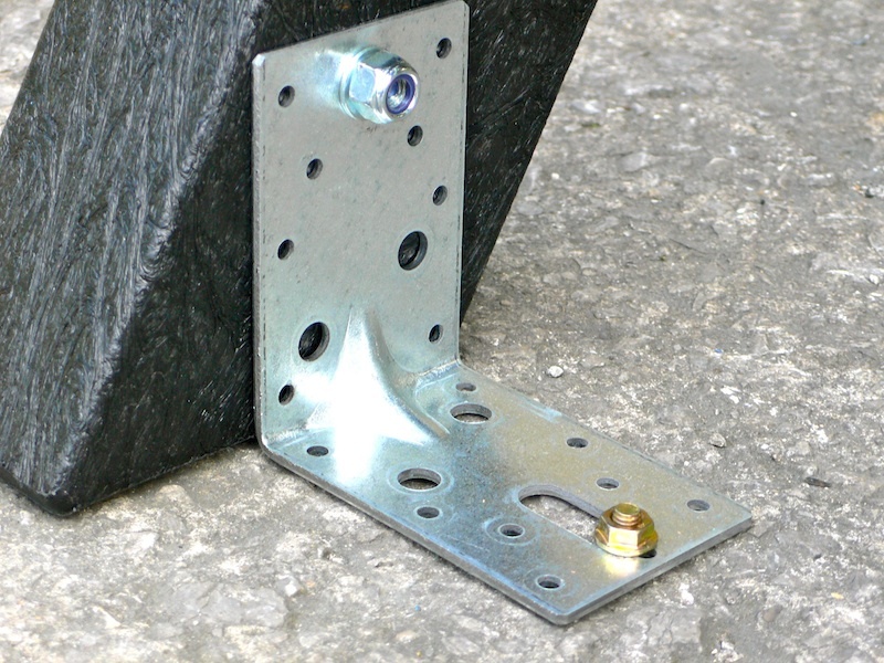 Ground Anchor 90˚ Angle Brackets Security Kits for Outdoor Furniture