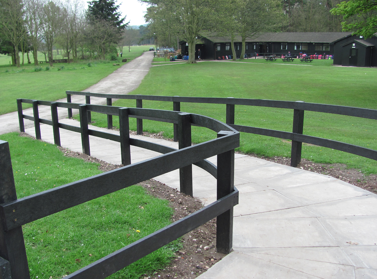 Plastic Fence Panels UK - Recycled Plastic Garden Fencing