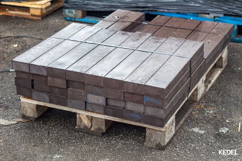 Recycled Plastic Offcuts - W 100mm x D 50mm x L 602mm – Brown