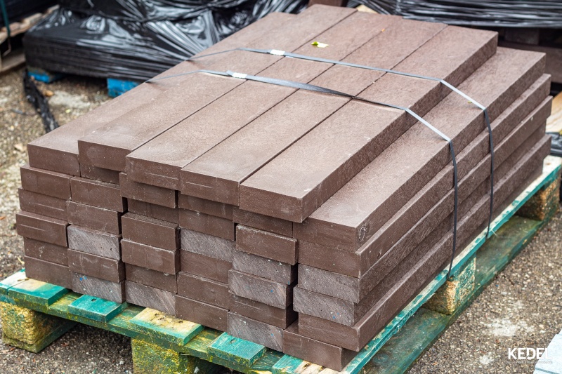 Recycled Plastic Offcuts - W 125mm x D 50mm x L 1005mm – Brown